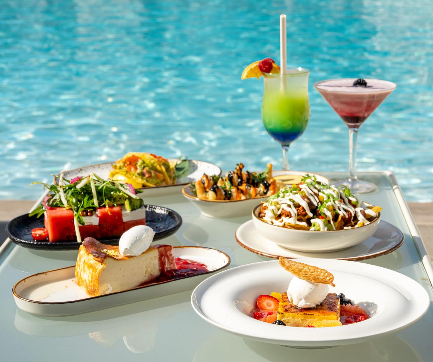 11 Delightful Beach and Pool Brunch In Dubai